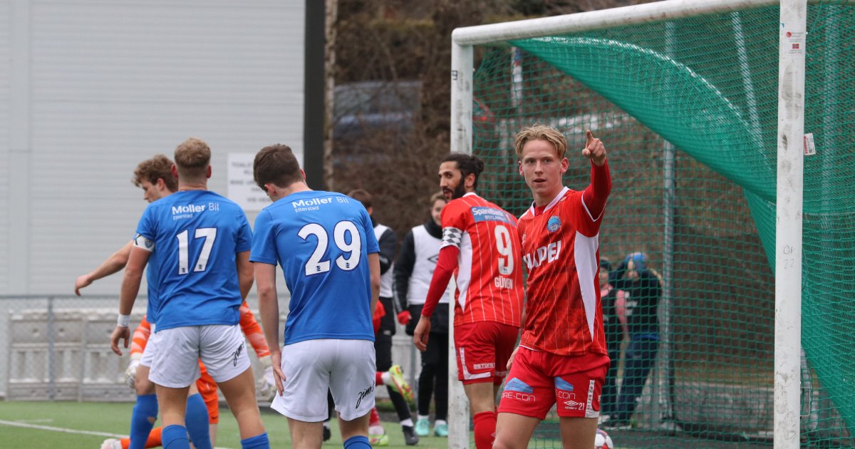 Albert (18) belønnet med proffkontrakt: - Litt sprøtt å tenke på ...
