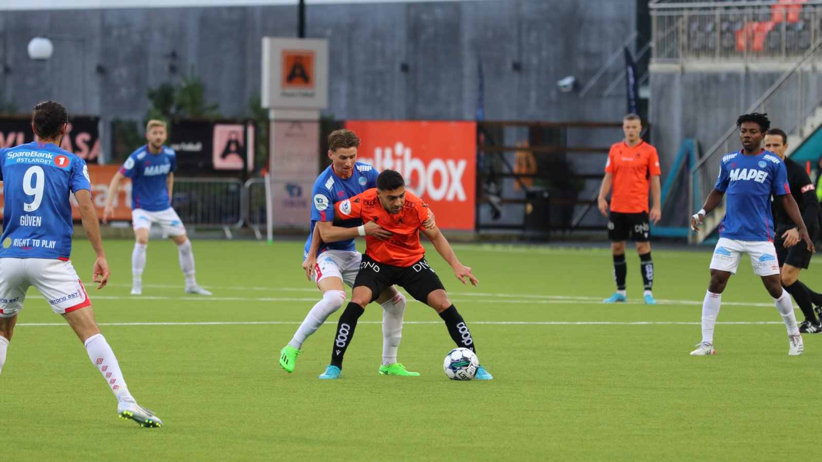 Marius (18) kastet til ulvene: - Hjertet begynte å dunke veldig fort ...