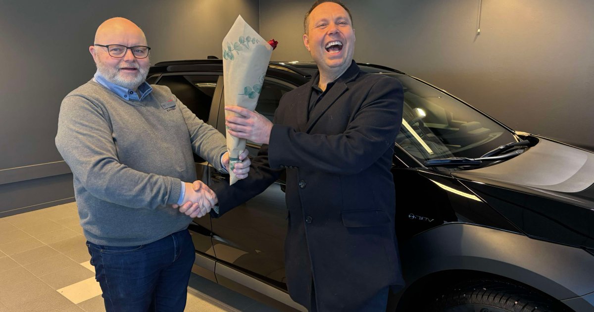 Strålte under overrekkelsen av bilkuppet i KIL-auksjonen / Kongsvinger